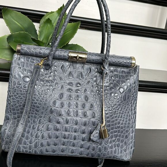 italian leather | Bags | Newcrocodile Embossed Italian Leather Italy ...